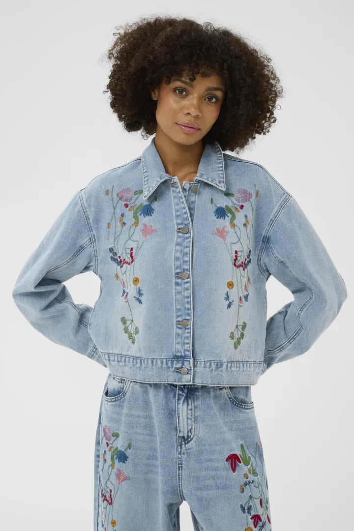 Culture Tiala Aniceta Embroidery Jacket - Light Blue Wash – Vørðslan