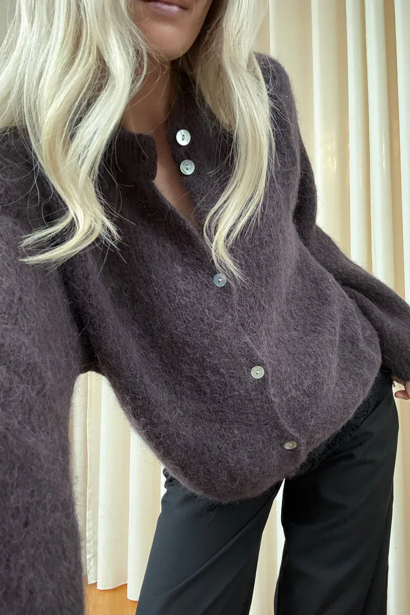 Noella Noella N-Kae Knit Cardigan Chocolate – Vørðslan